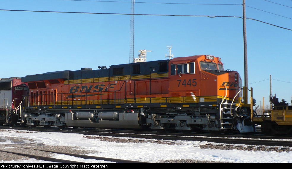 BNSF 7445